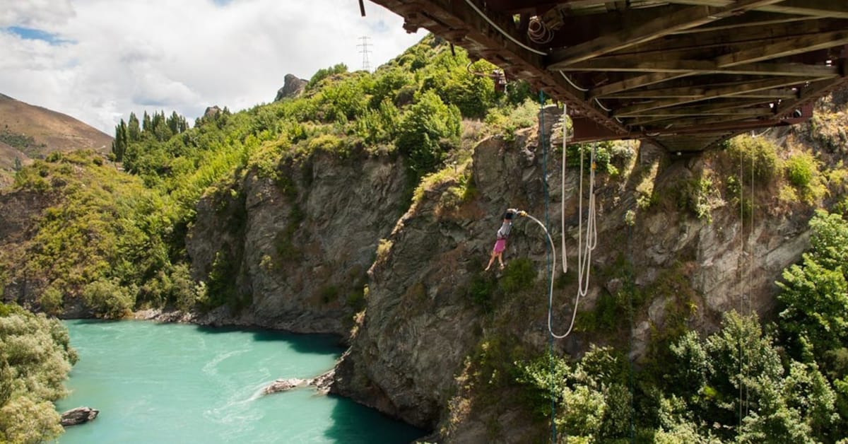 Bungee Jumping in Queenstown: Best Spots, Prices & What to Expect ...